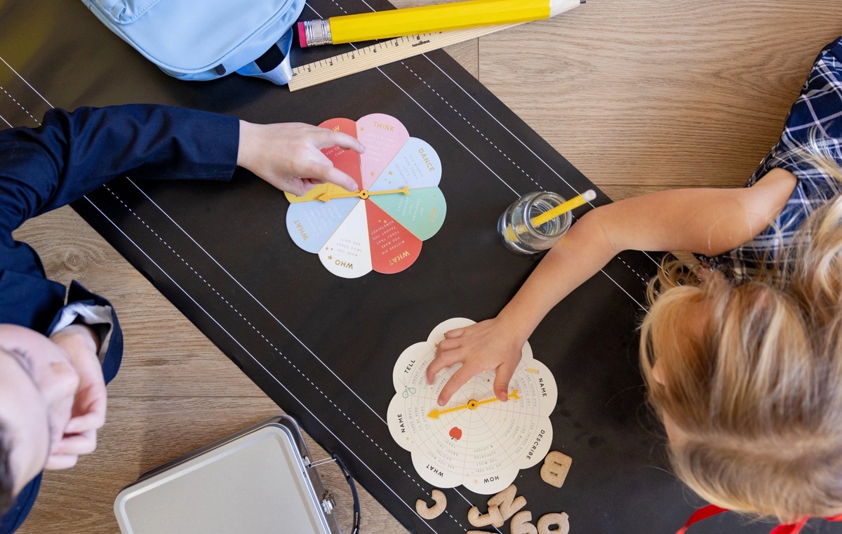 Back To School Spinner Game – Ivy & Bugz